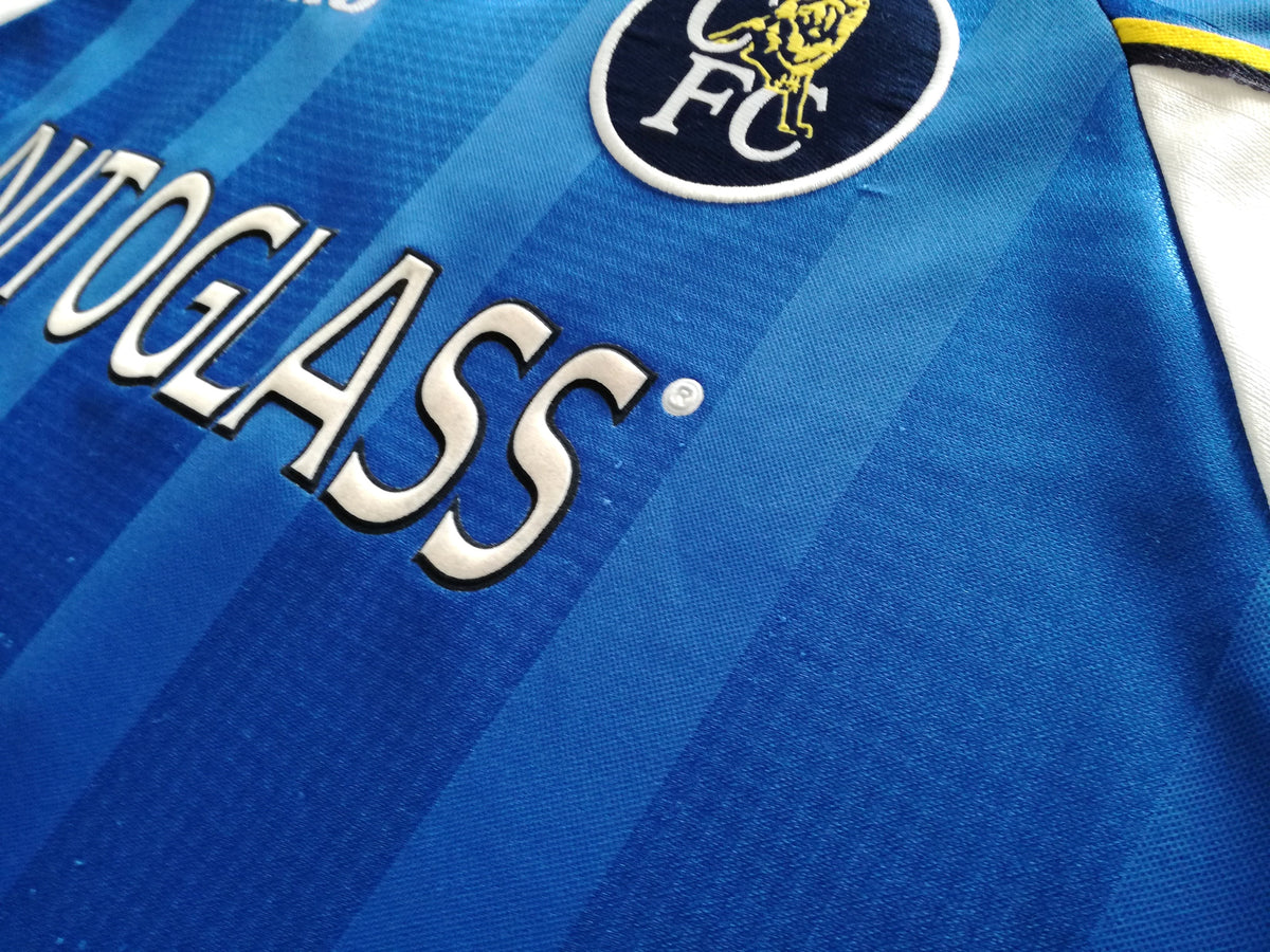 1997/98 Chelsea Home Premier League Shirt Hughes #10 / Soccer Jersey ...